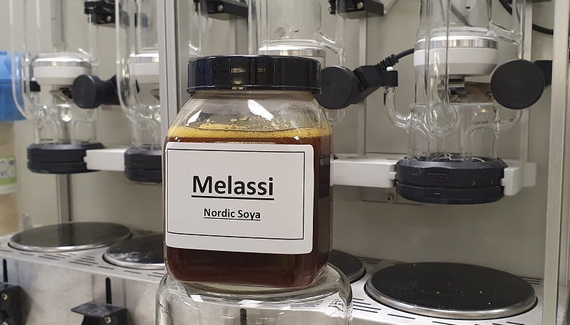 Rakenteilla oleva pilottitehdas valmistaa soijan tähteistä ...